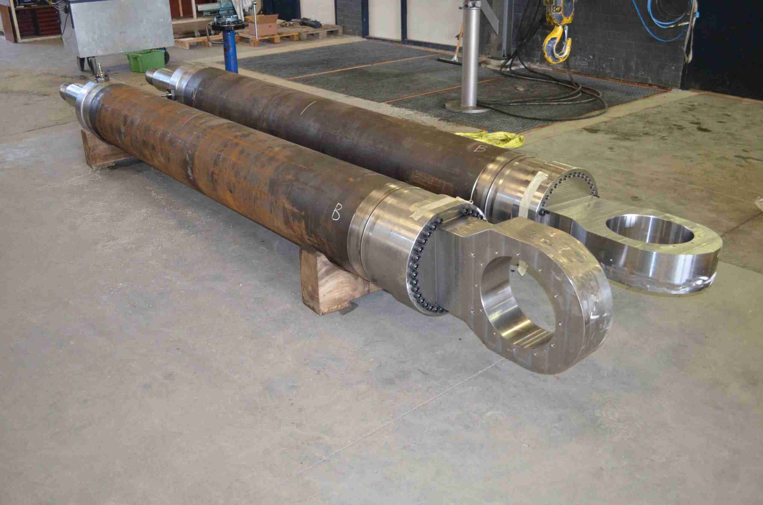 12 Bridge cylinders under NBD standard - ABS Hydro